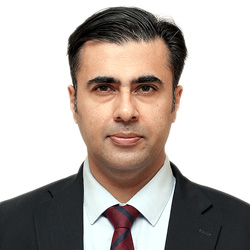 Dr. Hamed M. Anwar: Staff Physician of Cornea in Abu Dhabi, UAE
